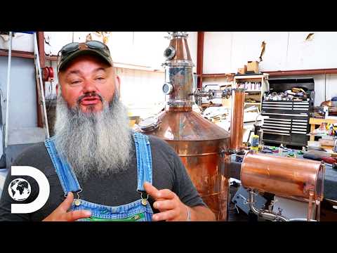 Mike And Jerry Attempt A Risky $4,000 Liquor Deal | Moonshiners
