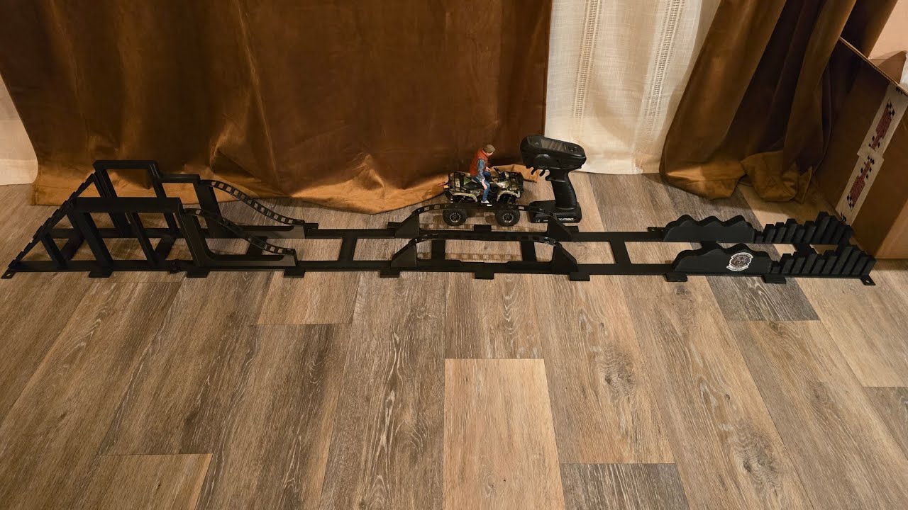 18th and 24th scale in crawler course. 3D printed - YouTube