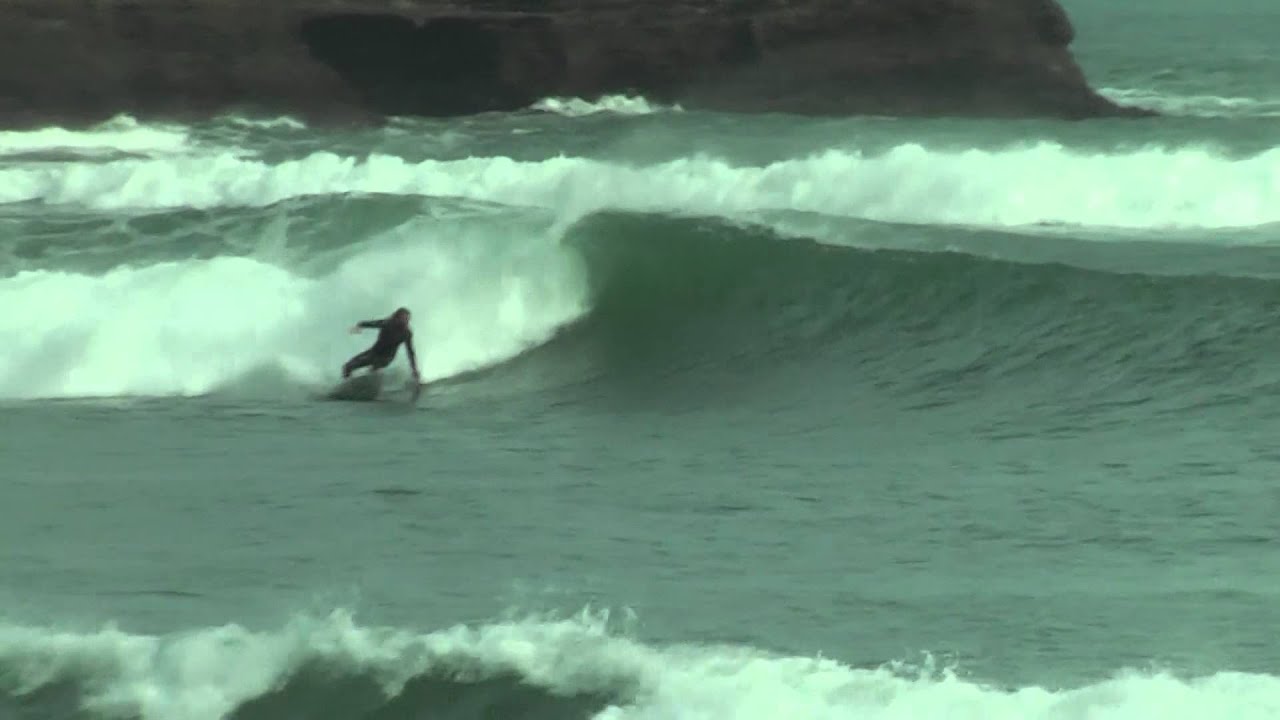 Piha Beach New Zealand Autumn Surfing - YouTube