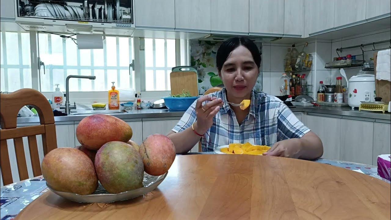 ASMR🌹MUKBANG MANGGA MANIS HASIL PANEN SENDIRI@triwahyuFamily-Abdan - YouTube