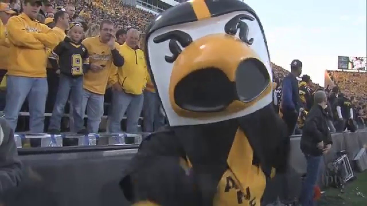 ANF Emblem Returns to Iowa Hawkeye Football Team - YouTube