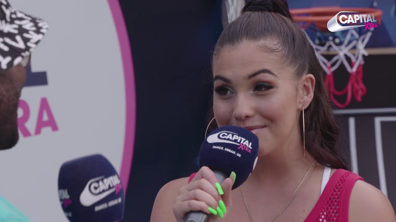 Mabel Talks New Music, Beyoncé And Plays Basketball Backstage At ...
