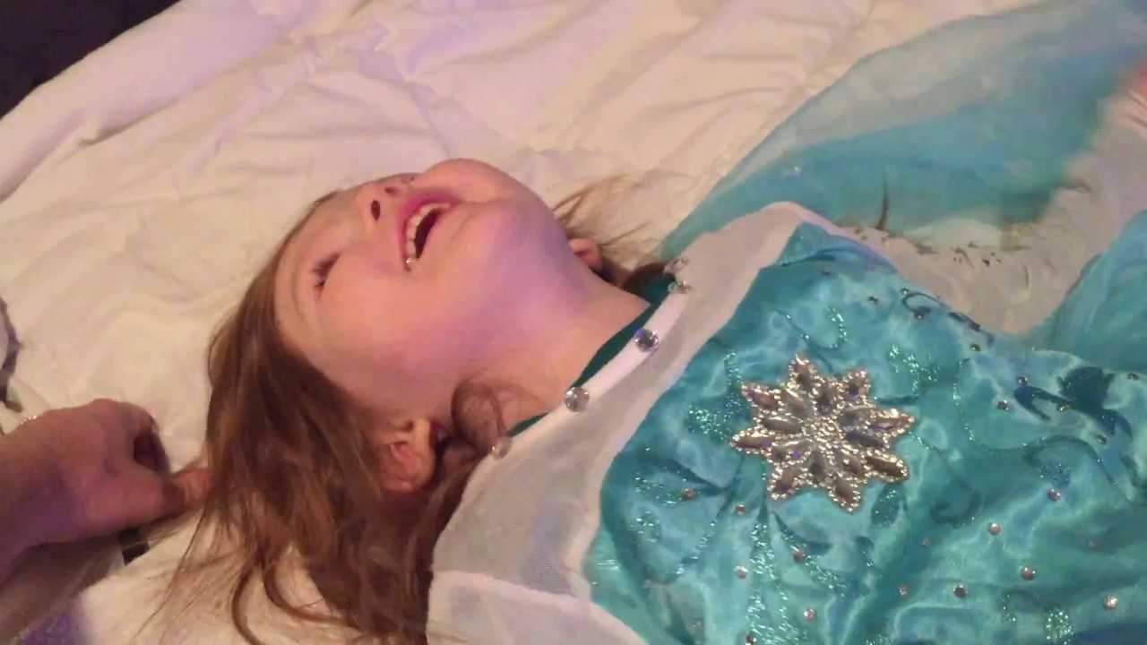 Elsa Adventures with Riley Jade and Gideon Fox! - YouTube