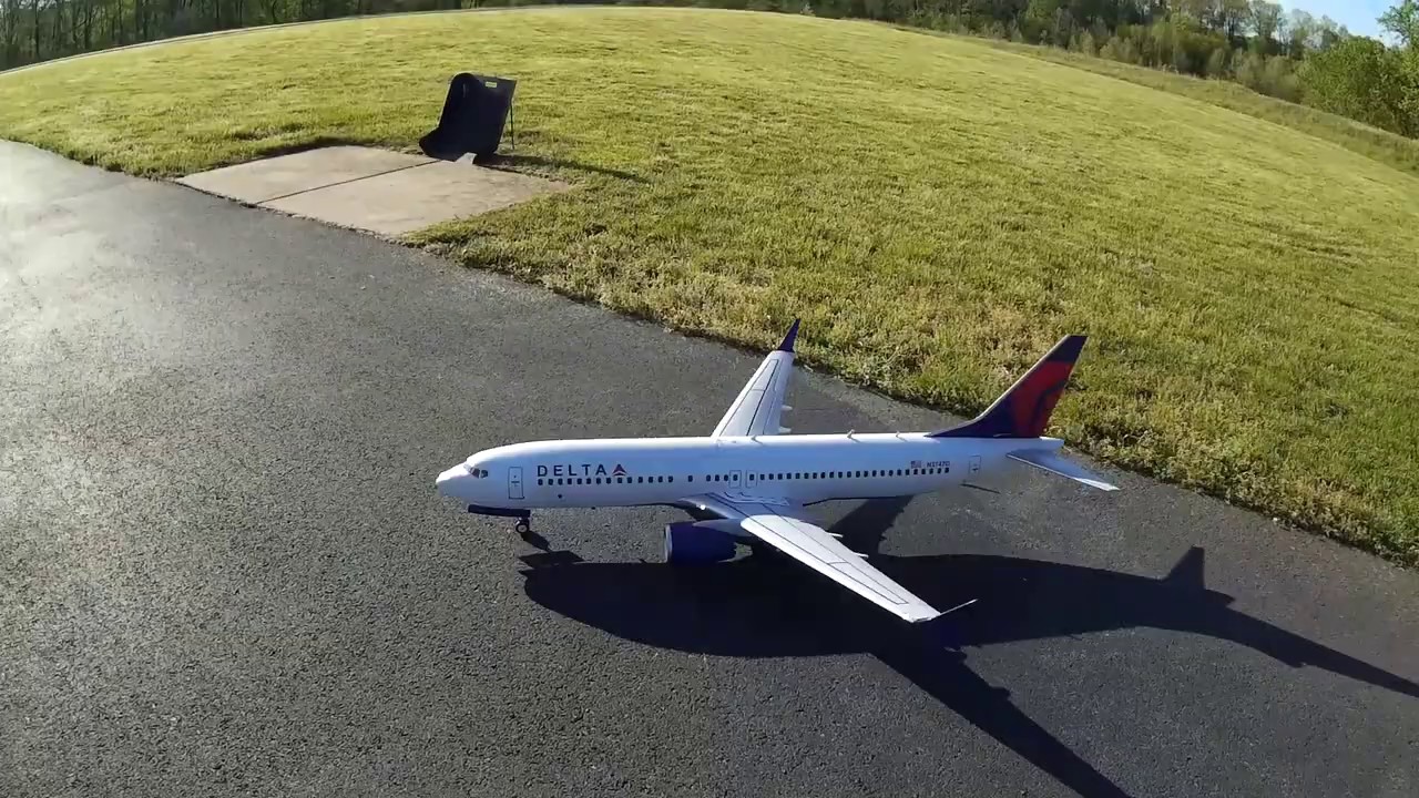 Freewing AL37 Maiden Flight - YouTube