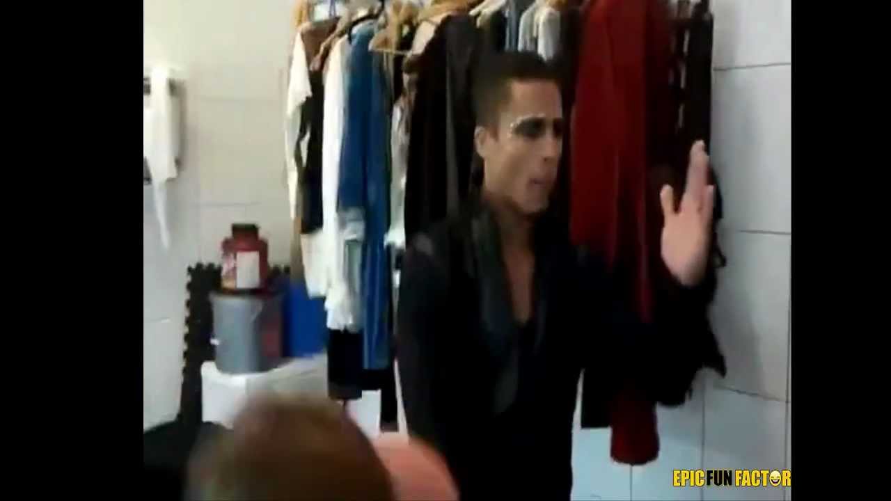 Brazilian Has Best Pimp Slap Ever - YouTube