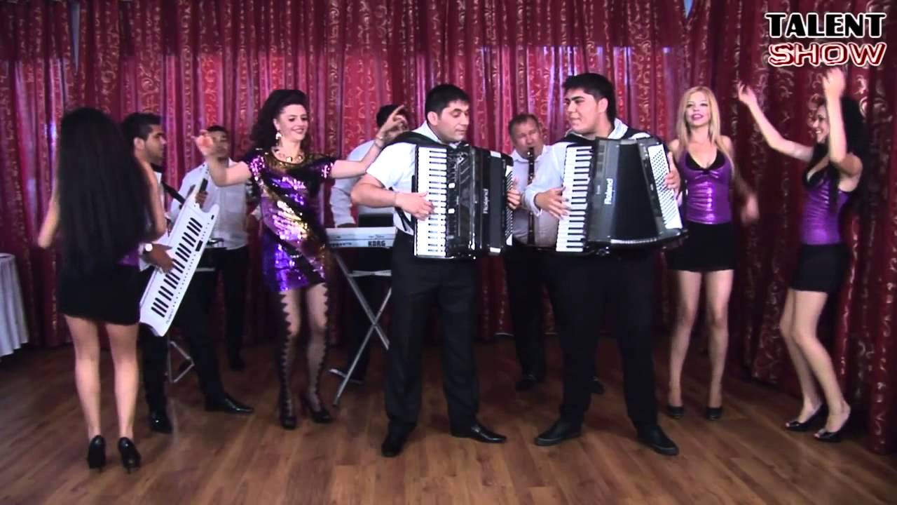 MIRCEA & ADRIAN DE LA BOBESTI - INSTRUMENTALA (TALENT SHOW ) - YouTube