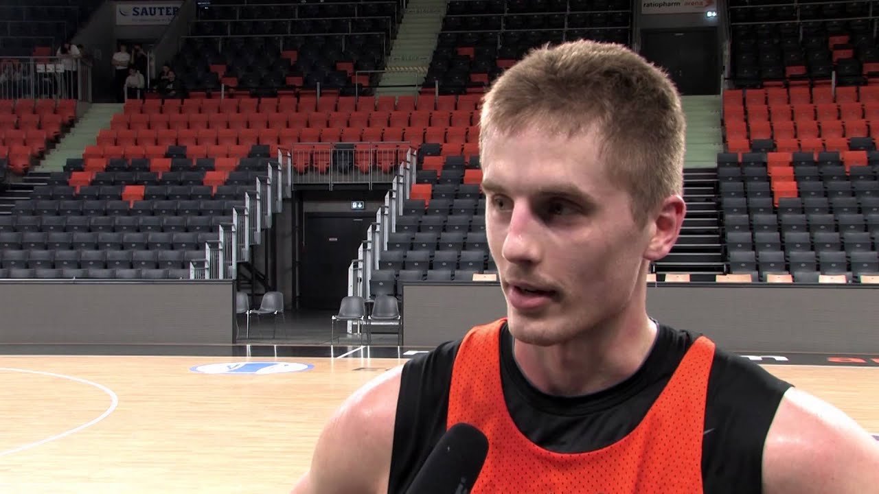 Ian Hummer: "I bleed Orange!" - YouTube