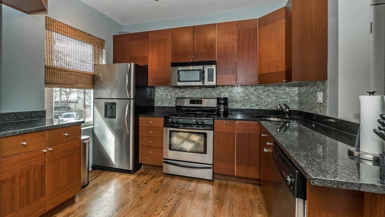 A nicely-renovated Logan Square 2-bedroom near Palmer Square - YouTube