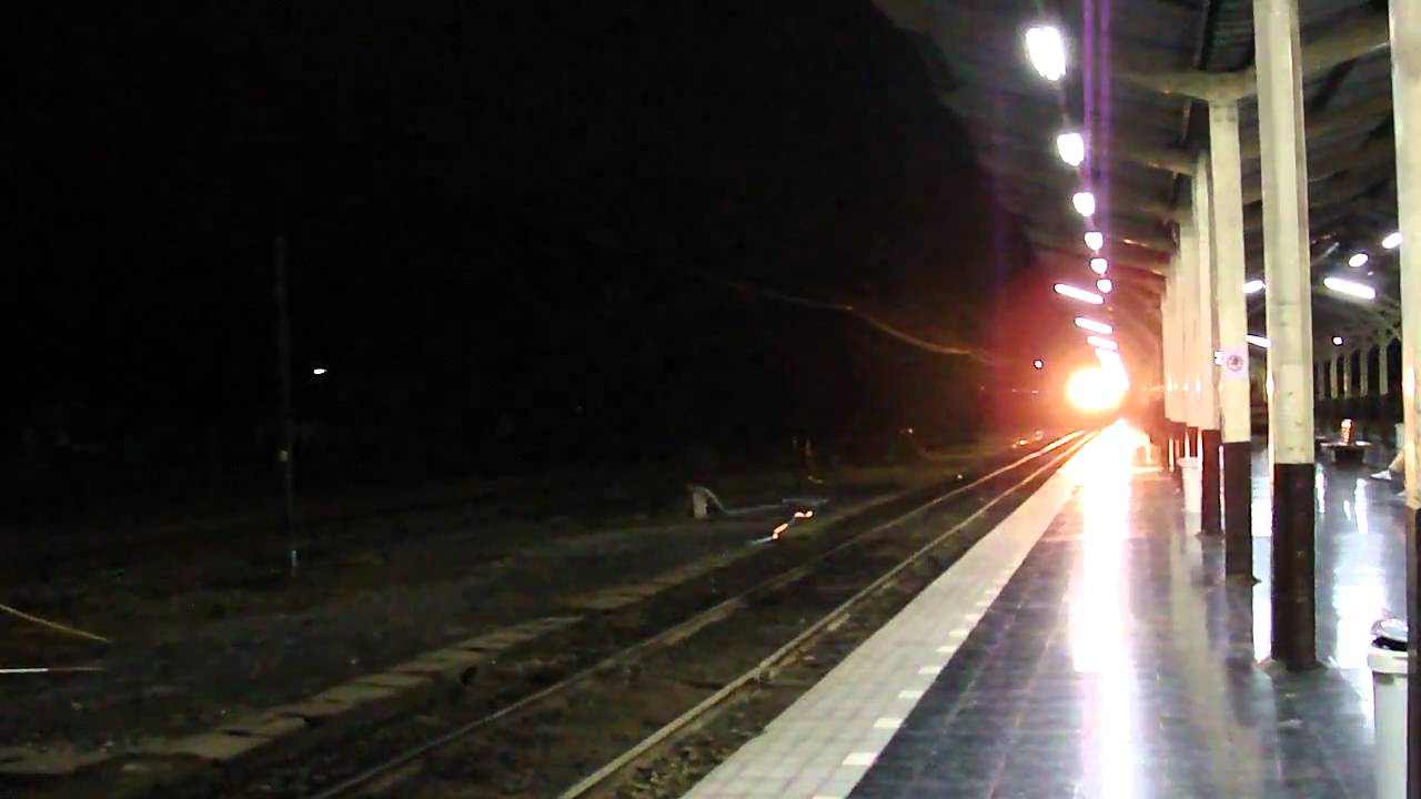 Diesel Rail Special Express Train No. 9 from Bangkok arrived @ Chiang ...
