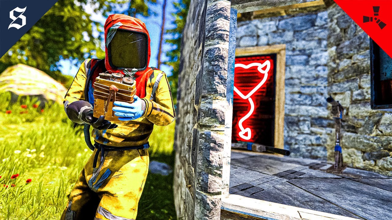 my first satchel charge raid was something special 💥🧃 - RUST SOLO #5 ...