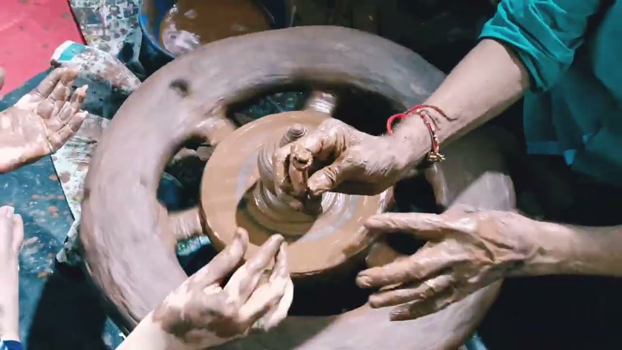 Gullak Making with CLAY; Amazing Talent of Indian Potter in Mumbai Pot ...