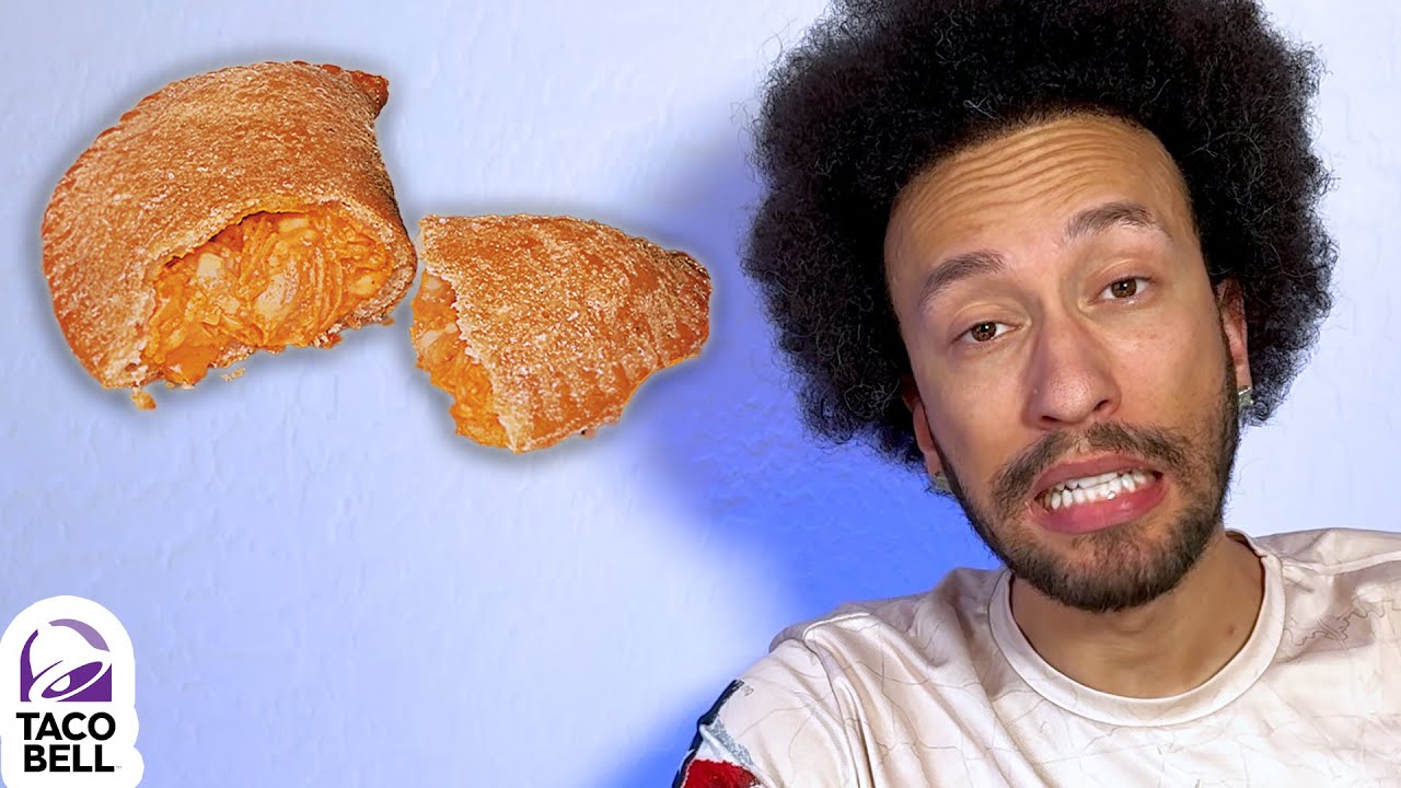 Taco Bell Cheesy Chicken Crispanada 4K Food Review - YouTube