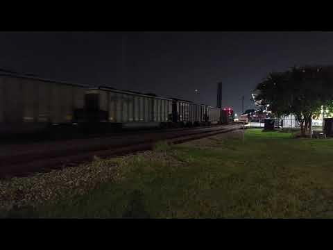 Eastbound NS Loaded Coal Train arrives in Norfolk and heads to Lamberts Point - YouTube
