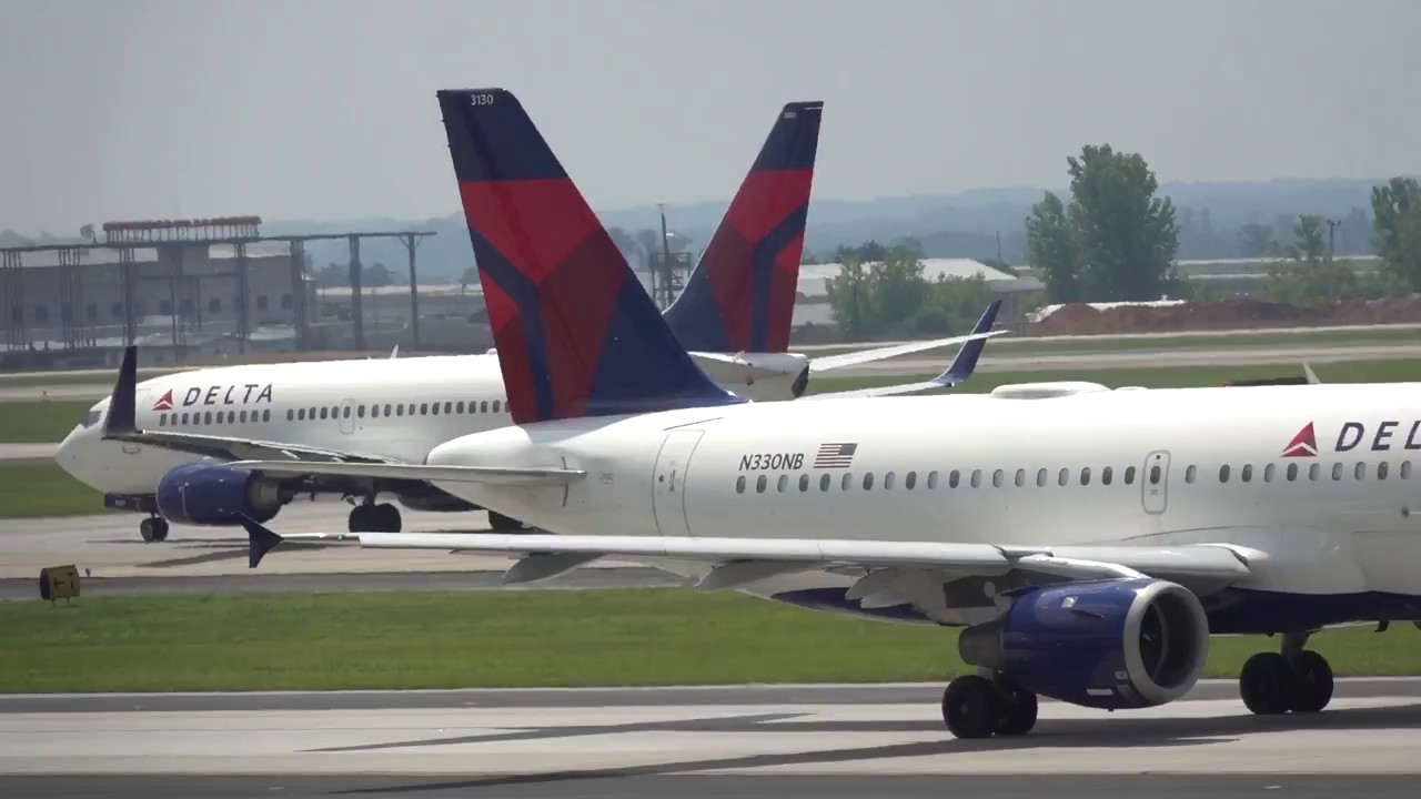 Delta Airlines 737 taking off ATL Atlanta Airlines sony RX10 - YouTube