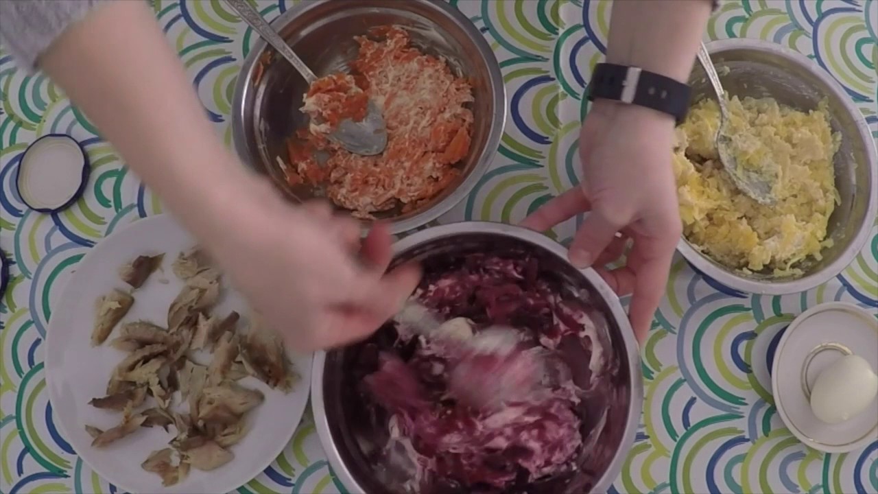 Salata Suba moldoveneasca - YouTube