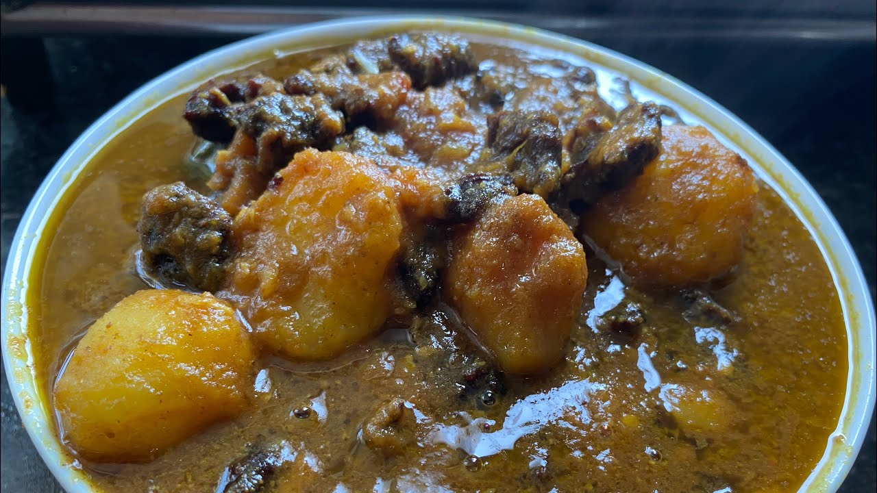 Buff sukuti curry with potato| Dried buff curry| SaruG kitchen # ...