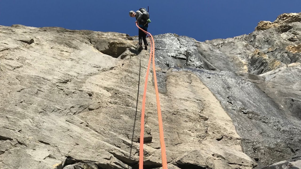 Rope Management on Rappel - YouTube
