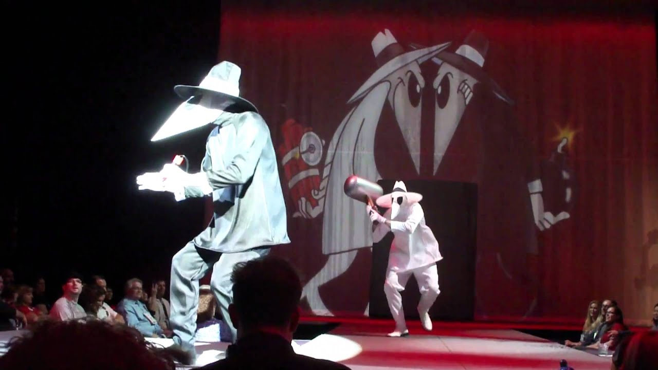 Pee-wee Herman costume Tequilla Dance - YouTube