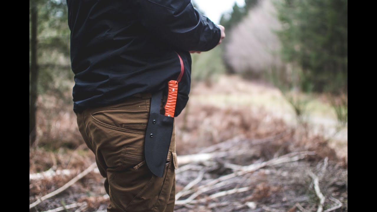 Bushcraft kitchen, cooking with fire - YouTube