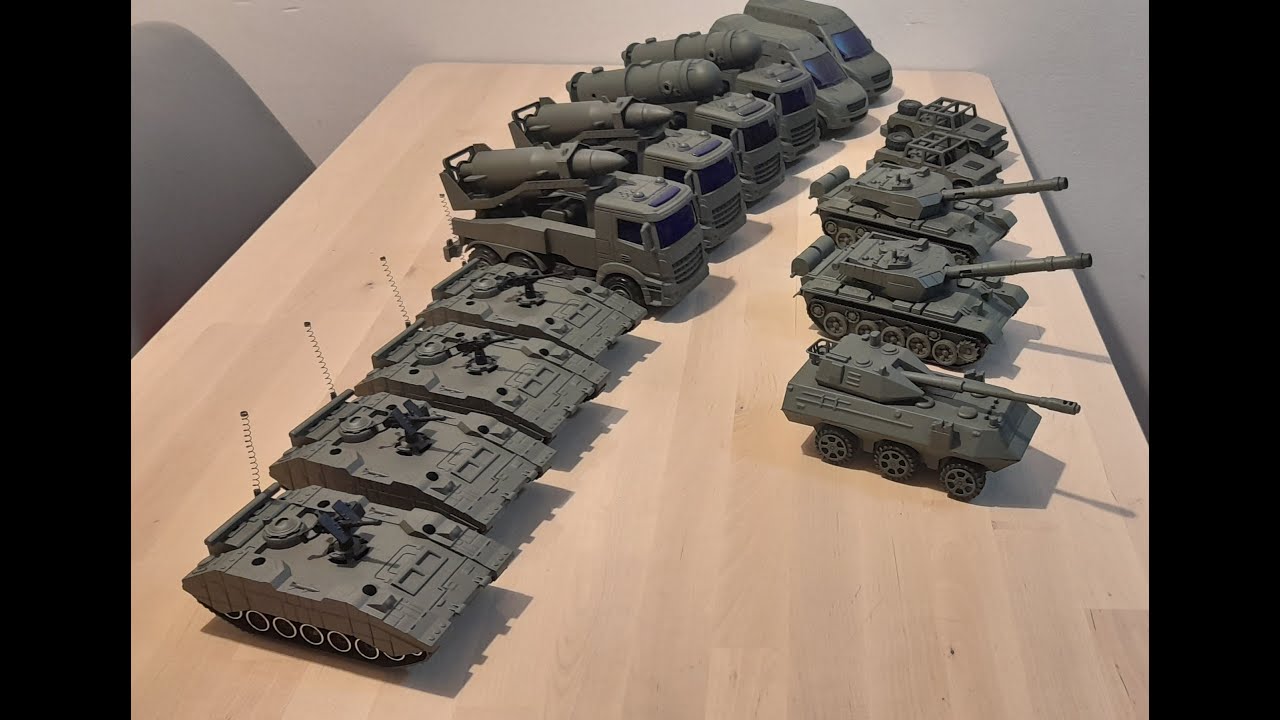 1:32 scale military vehicle set - YouTube