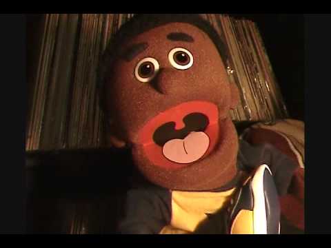 PUPPET VOCALS: REGGIE SOUL SINGS 'SEXUAL HEALING/CAN'T HIDE LOVE' - YouTube