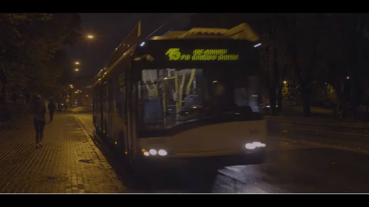 Latvia, Riga, trolleybus 15 night ride from Medicīnas muzejs to Dzirnavu iela - YouTube