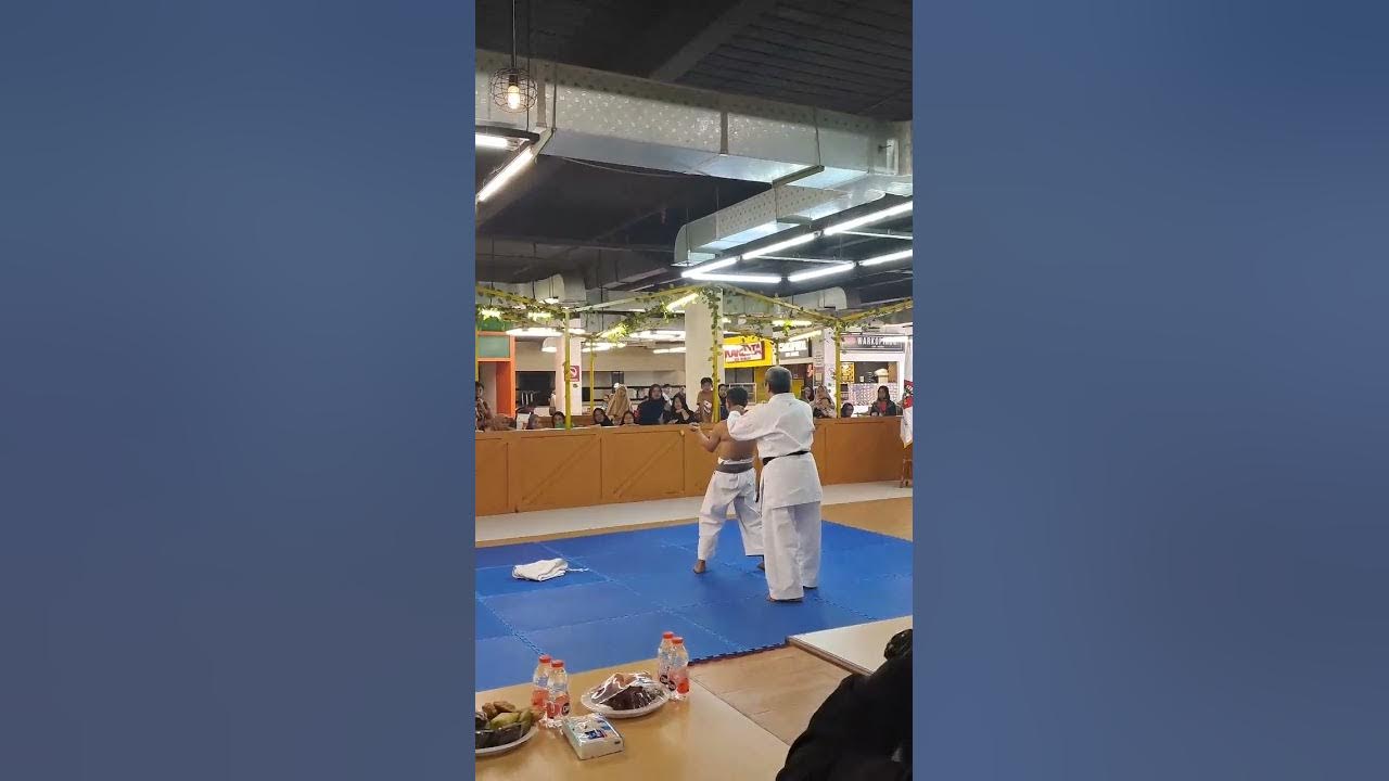 Sanchin kata goju Ryu karate-do @madedharmawan3789 - YouTube