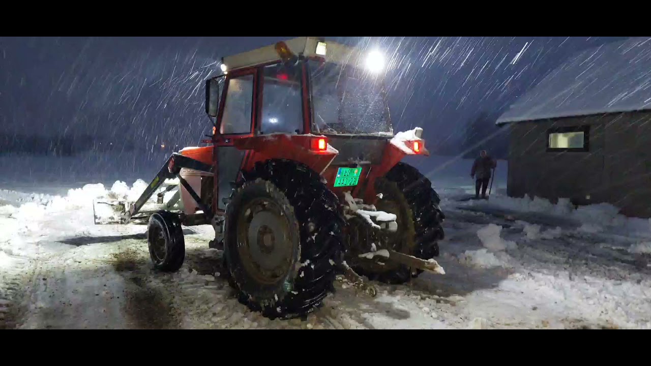 IMT 565/CISTIMO PRVI SNEG ZA 2021 GODINU - YouTube