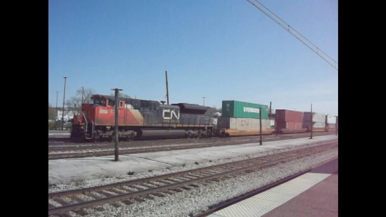 S2 E3: NBVideos Presents: CN Container Train Pulling Into Markham Yard ...