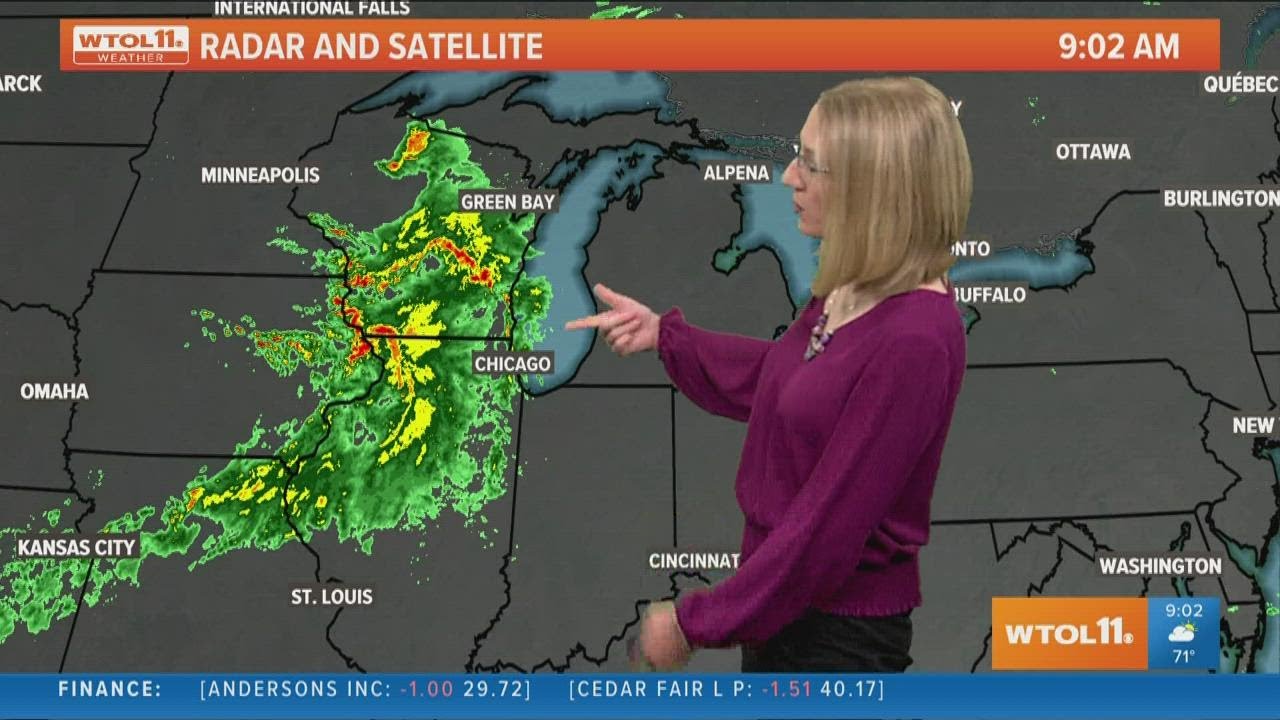 Chance of Saturday morning showers, thunderstorms Sunday - YouTube