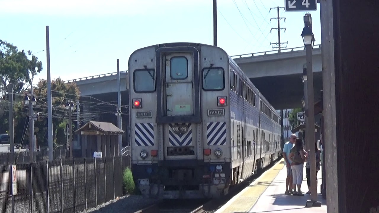 Amtrak train 768 F59phi 450 Depart to Santa Fe Depot - YouTube