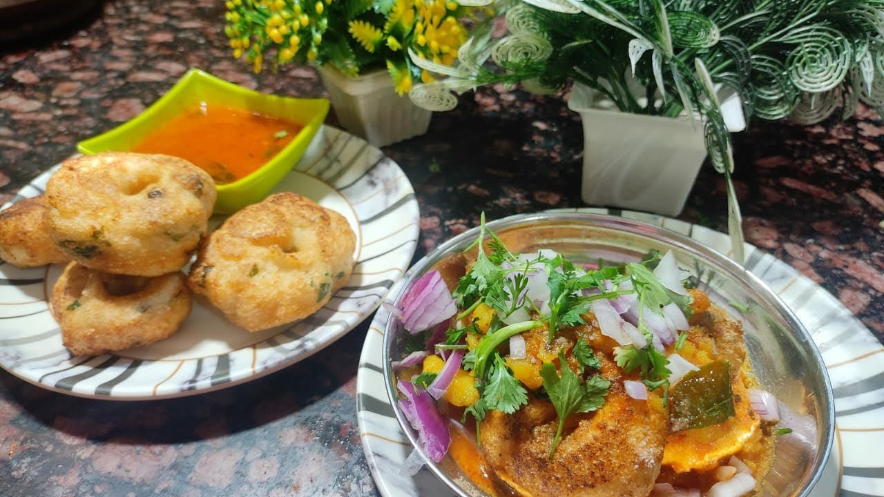 ना इनो ना सोडा खाइये बढ़िया मेदू वड़ा | Medu Vada recipe | Aloo ki ...