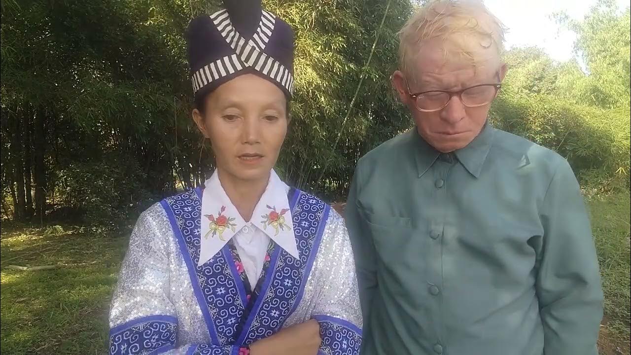 Txhiaj Kaus Xyooj thiab sua muas kwv txhiaj nkauj nraug tsi fau - YouTube