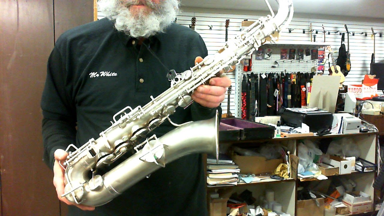 Martin C Melody low pitch sax demo - YouTube