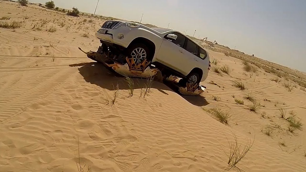 Track N Go on Toyota Land Cruiser in Sand (Dubai) - YouTube
