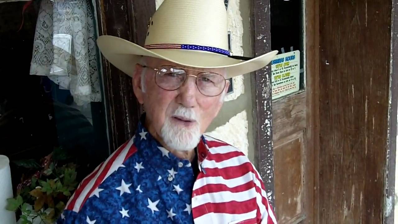 Old Cowboy Ken Cline, Comfort, Texas, July 4th Parade, 2010 - YouTube