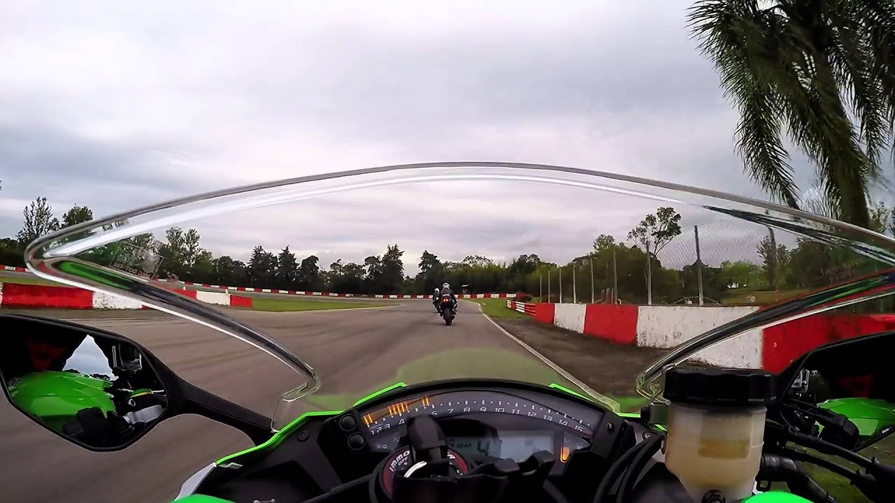 Track day Test ZX10R 2015 - YouTube
