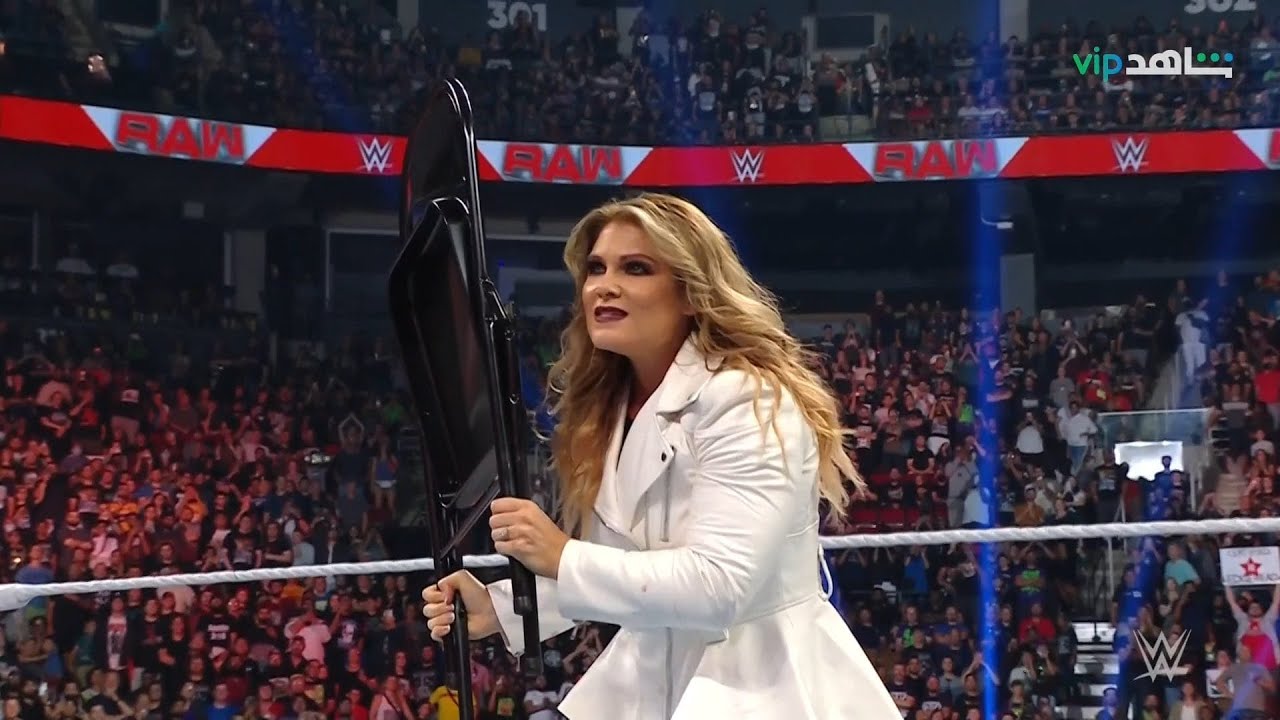 Beth Phoenix Regresa - WWE Raw 22 de Agosto 2022 - WWE en español - YouTube