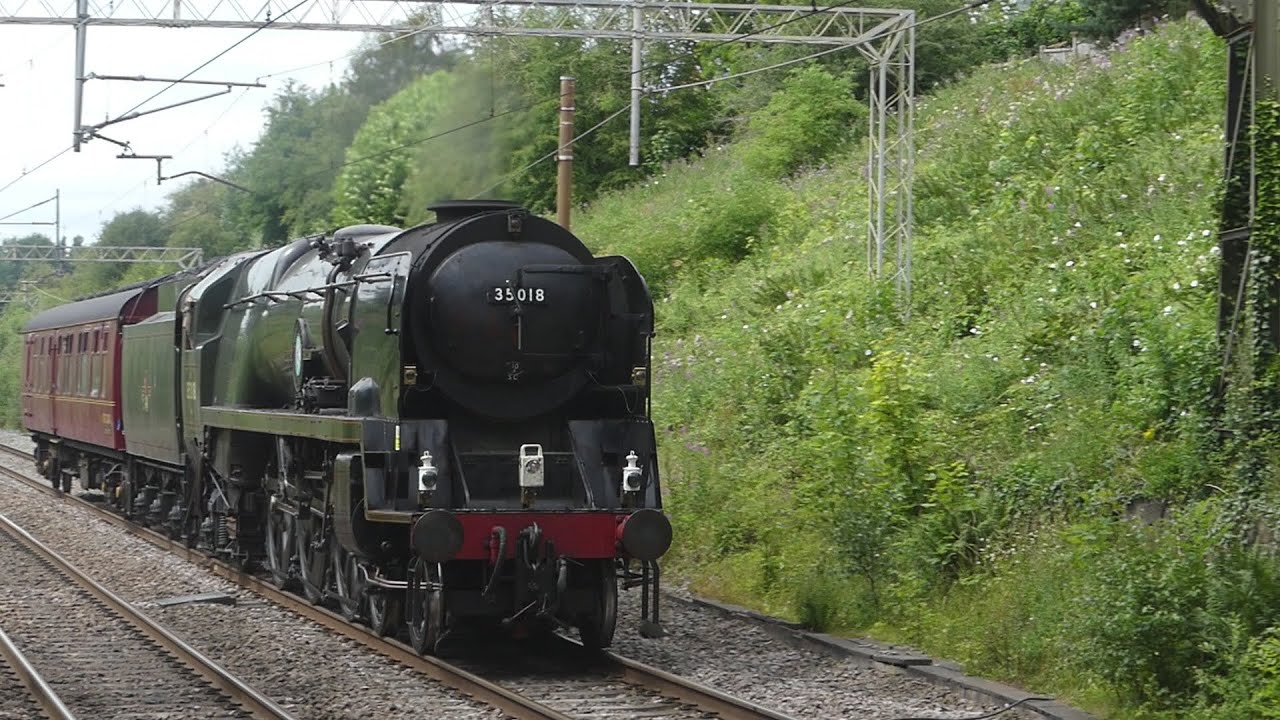 35018 British India Line passes Hartford Station in Cheshire 6th July ...