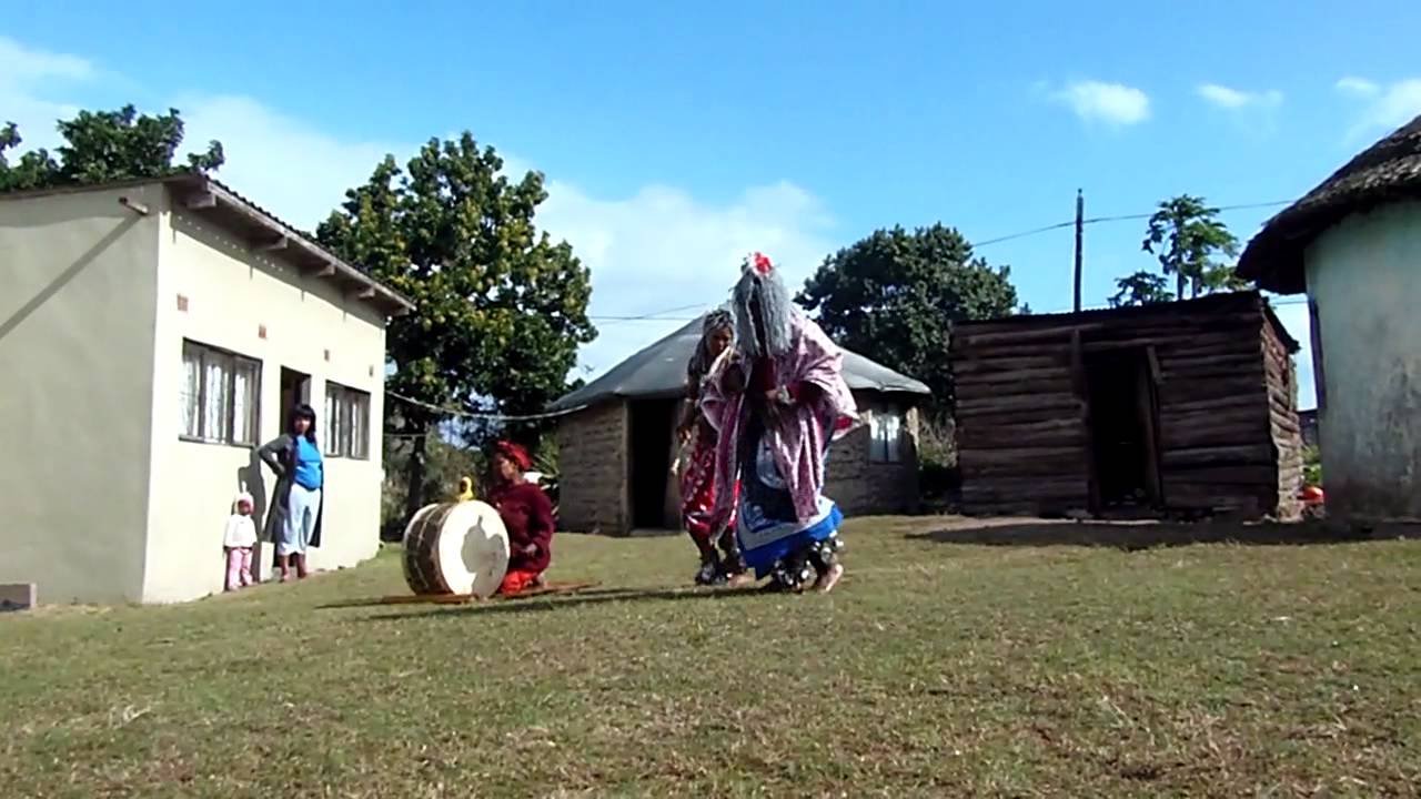 iSangoma ritual dance - YouTube