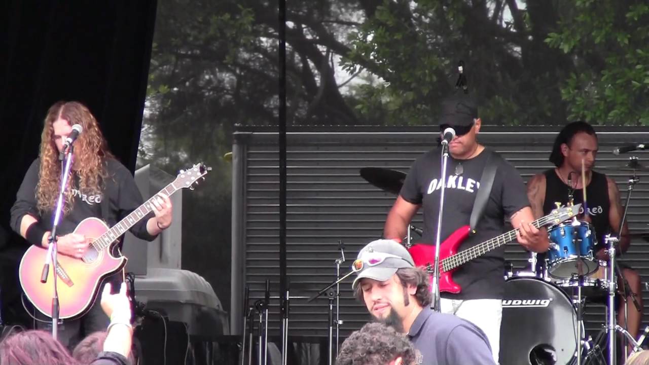 Kindred Unplugged - Hotel California (The Eagles) - YouTube