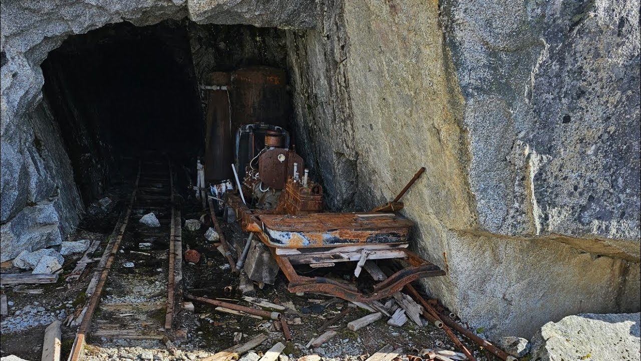 LITTLE GEM MINE (That's possibly *not* "Little Gem Mine", come to find ...