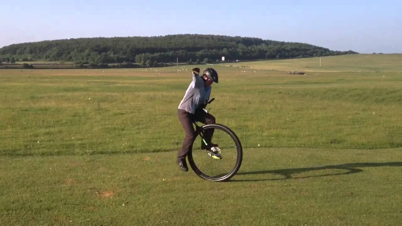 36" Unicycle - My first attempts at freemounting - YouTube