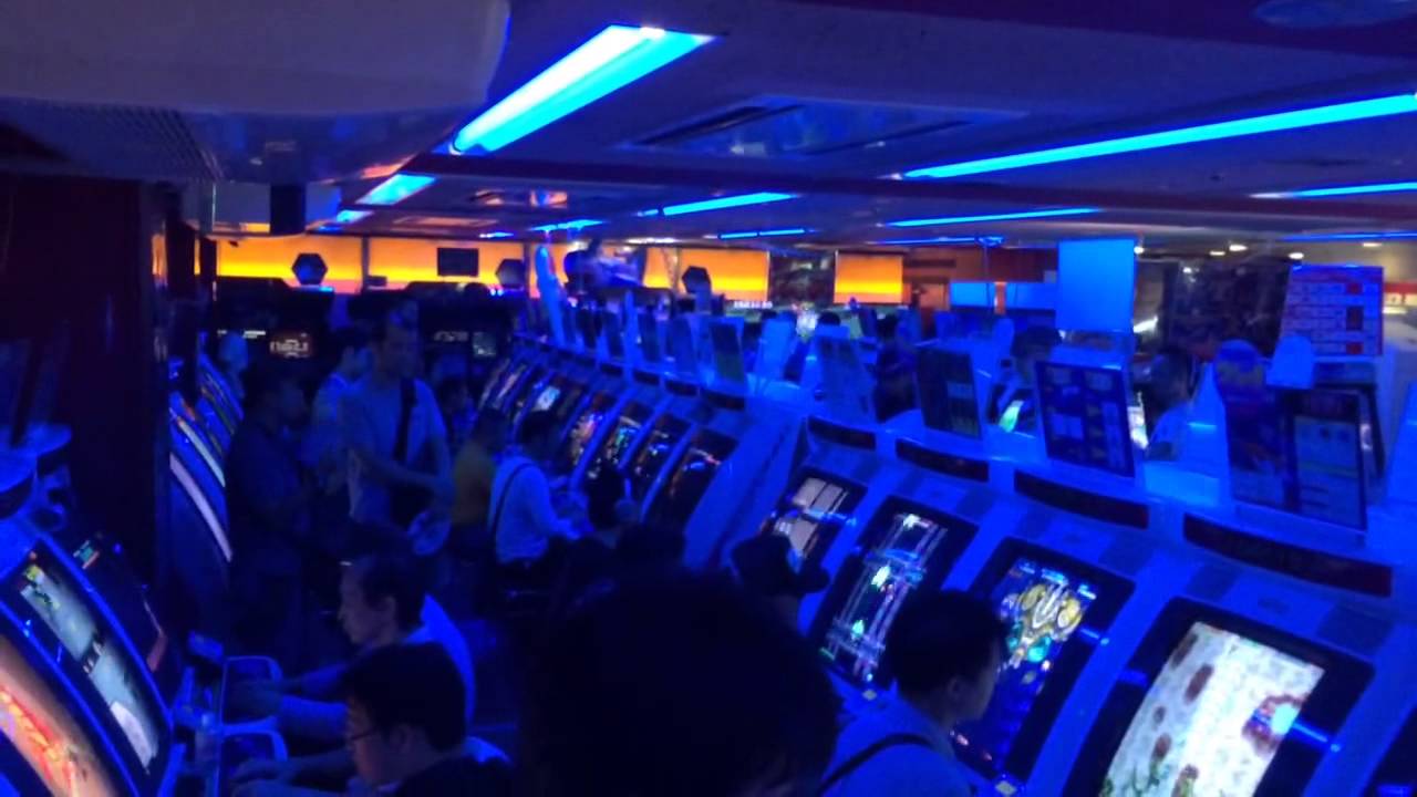 Japanese SHMUPS are insane! - YouTube