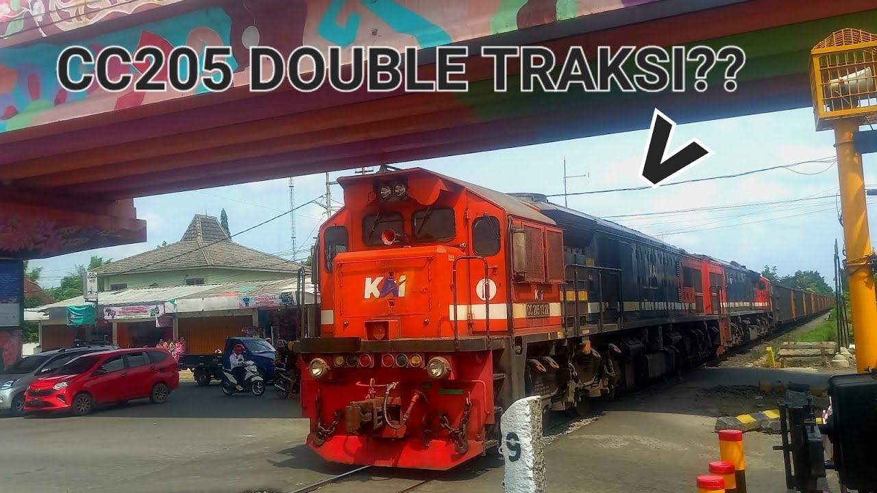 CC 205 X2 MENARIK RANGKAIAN BBR #keretaapi #keretaapiindonesia #cc205 ...