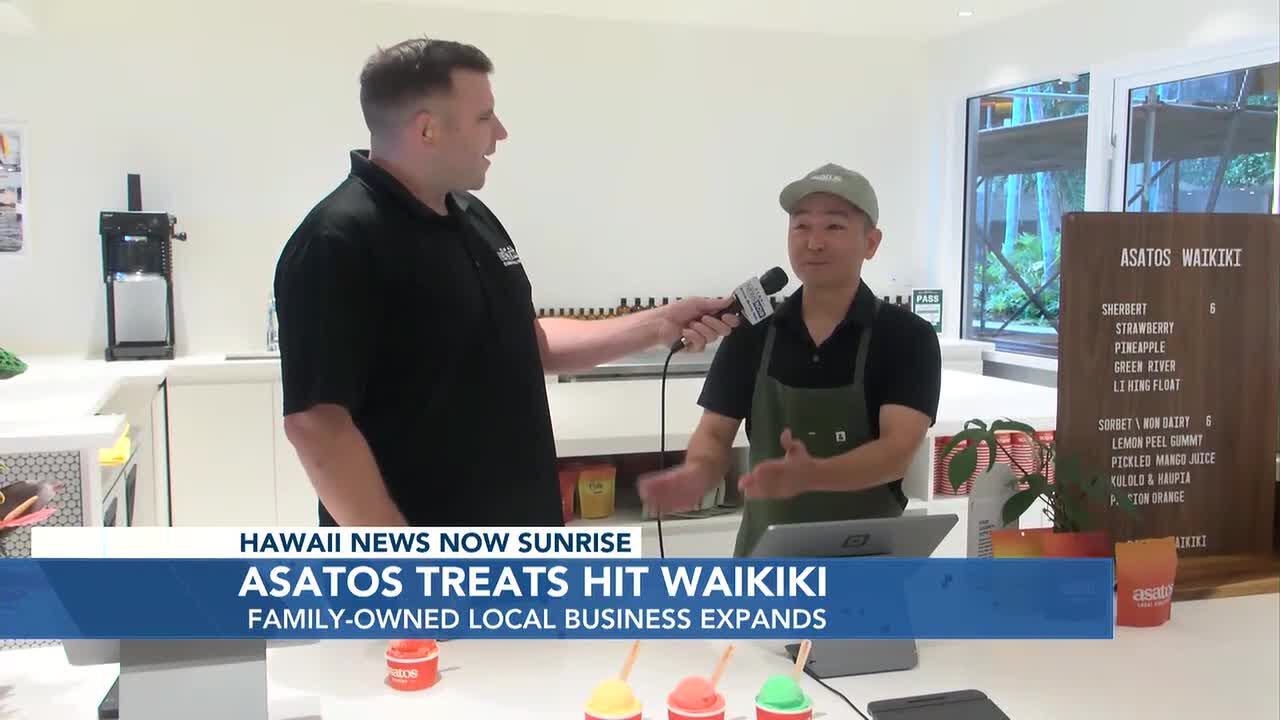 Asato Family Shop hands out free treats at Waikiki grand opening - YouTube