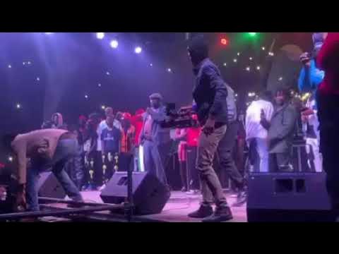 Holy 10 achidonha pastage at Zim cupclash - YouTube