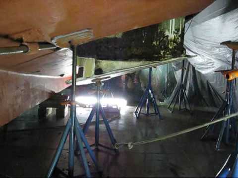 Grand Banks fuel tank removal - YouTube