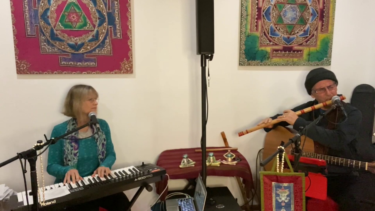 Terry Oldfield and Soraya Singing For Peace on FB live - YouTube