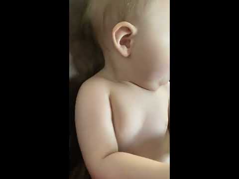 Breastfeeding Vlog: Anxious Mama